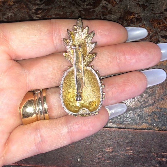 Vintage | Jewelry | Vintage Pineapple Brooch | Poshmark